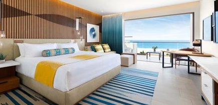 DELUXE PARTIAL OCEAN VIEW – Travelin with Theresa